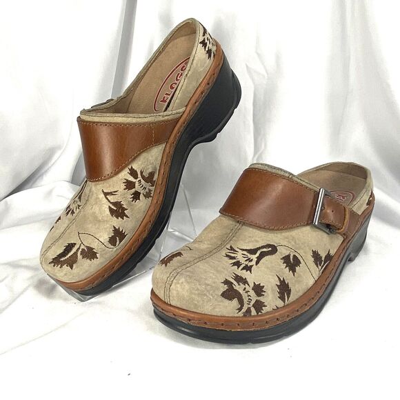 Klogs | Shoes | Klogs Austin Womens Size 75m Clogs Taupe Suede Tapestry ...